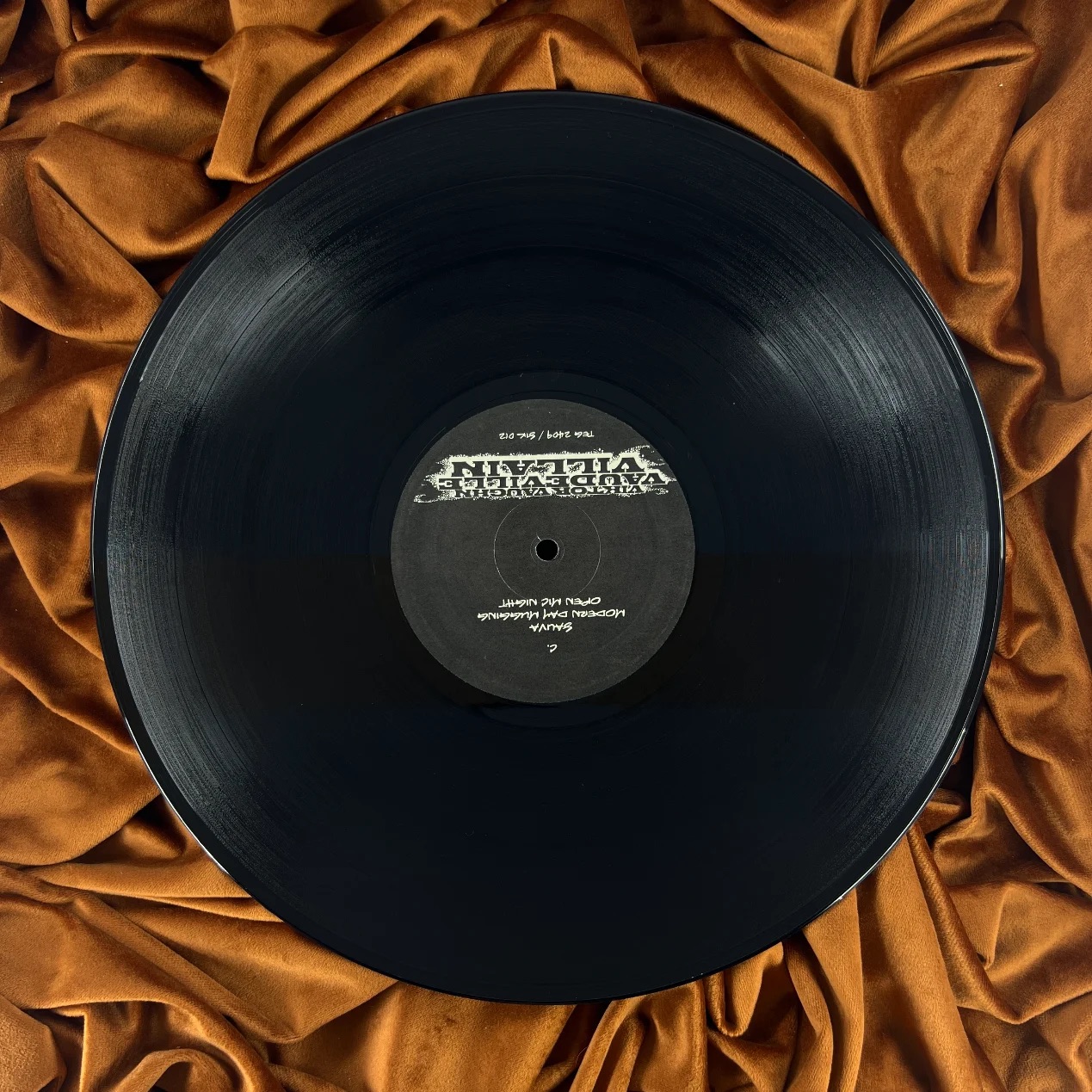 Viktor Vaughn ‎– Vaudeville Villain (2003) Original - Crocodiscos