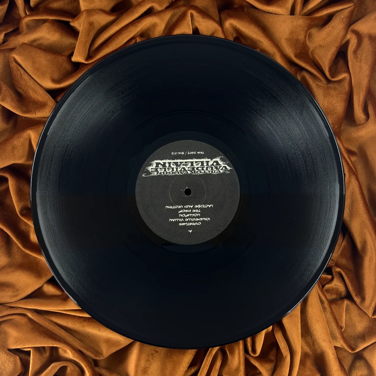 Viktor Vaughn ‎– Vaudeville Villain (2003) Original - Crocodiscos